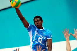 WorldofVolley :: Simón Returns: Cuban Volleyball Legend Back in ...