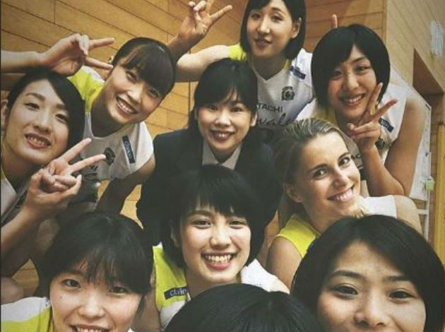 WorldofVolley :: JPN W: Belgian blocker in Japan