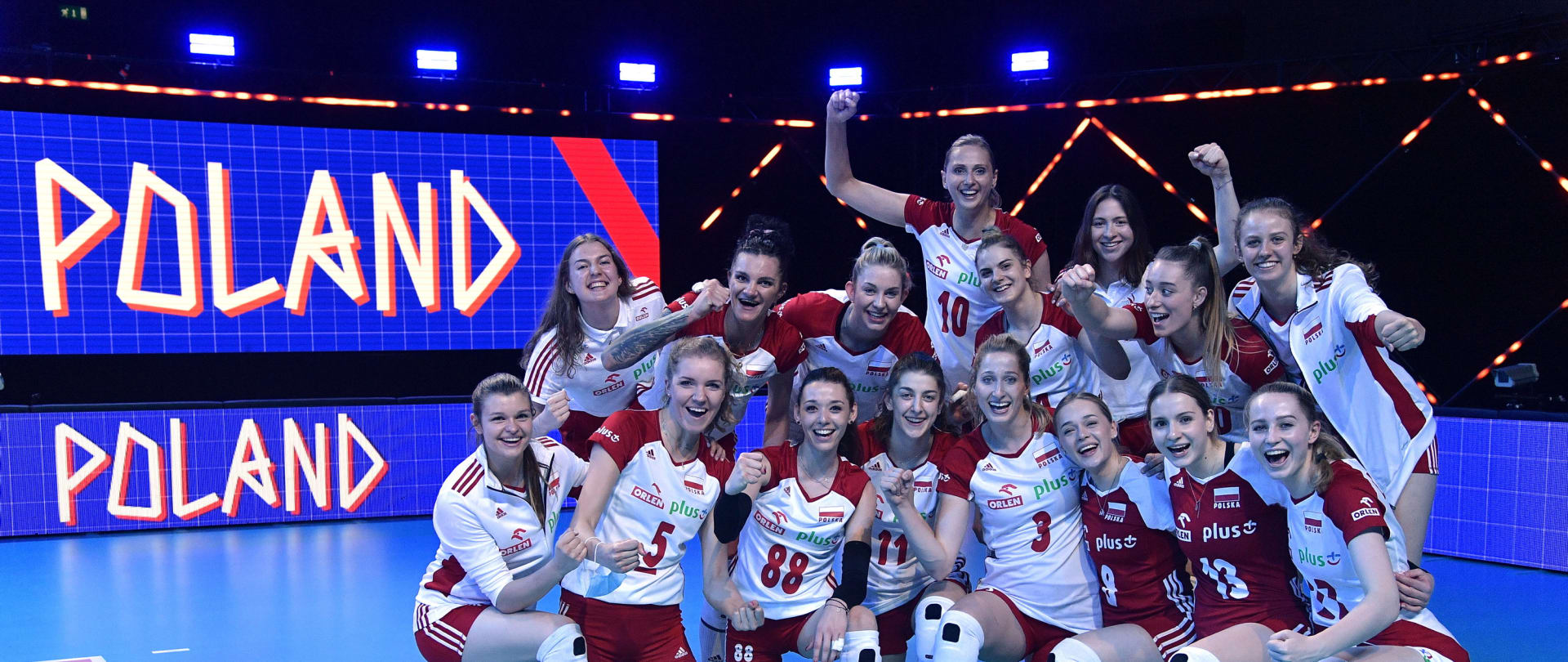 WorldofVolley :: VNL W: Poland save two match points and beat Italy ...