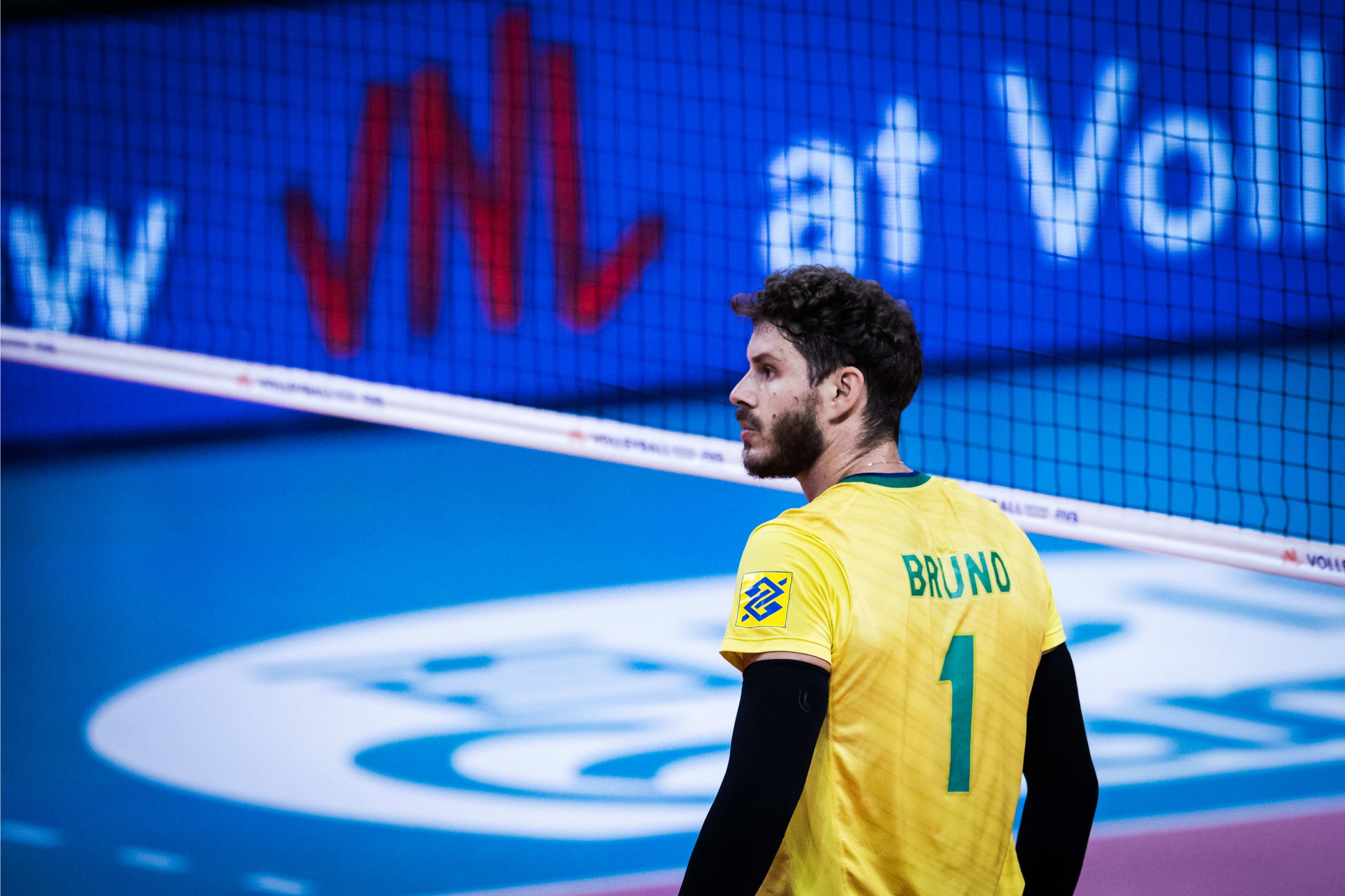 WorldofVolley :: BRA M: Another volleyball player at opening ceremony ...