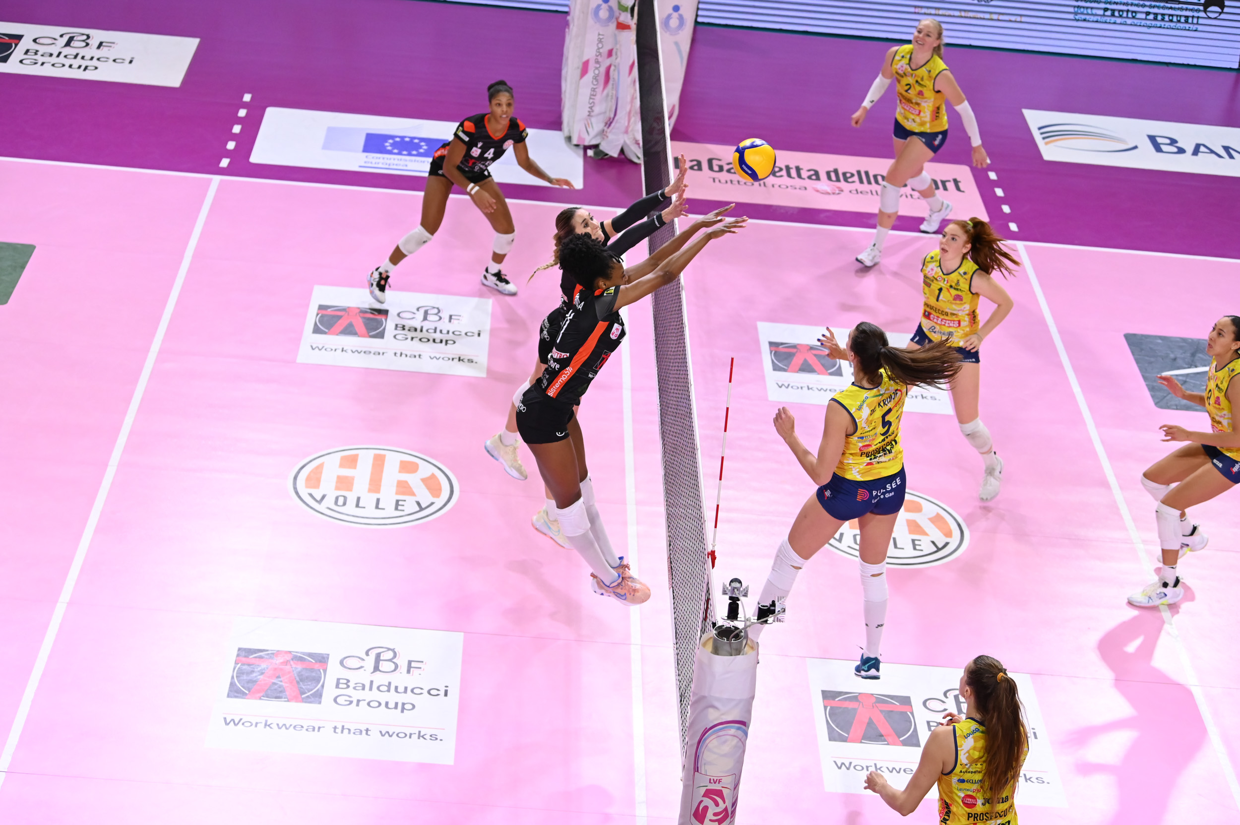 WorldofVolley :: ITA W: Imoco continue to score victories and collect ...