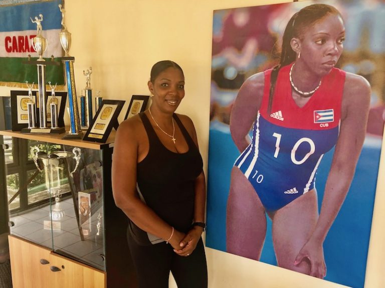 WorldofVolley :: RUS W: Best Volleyball Player of 20th Century, Torres ...