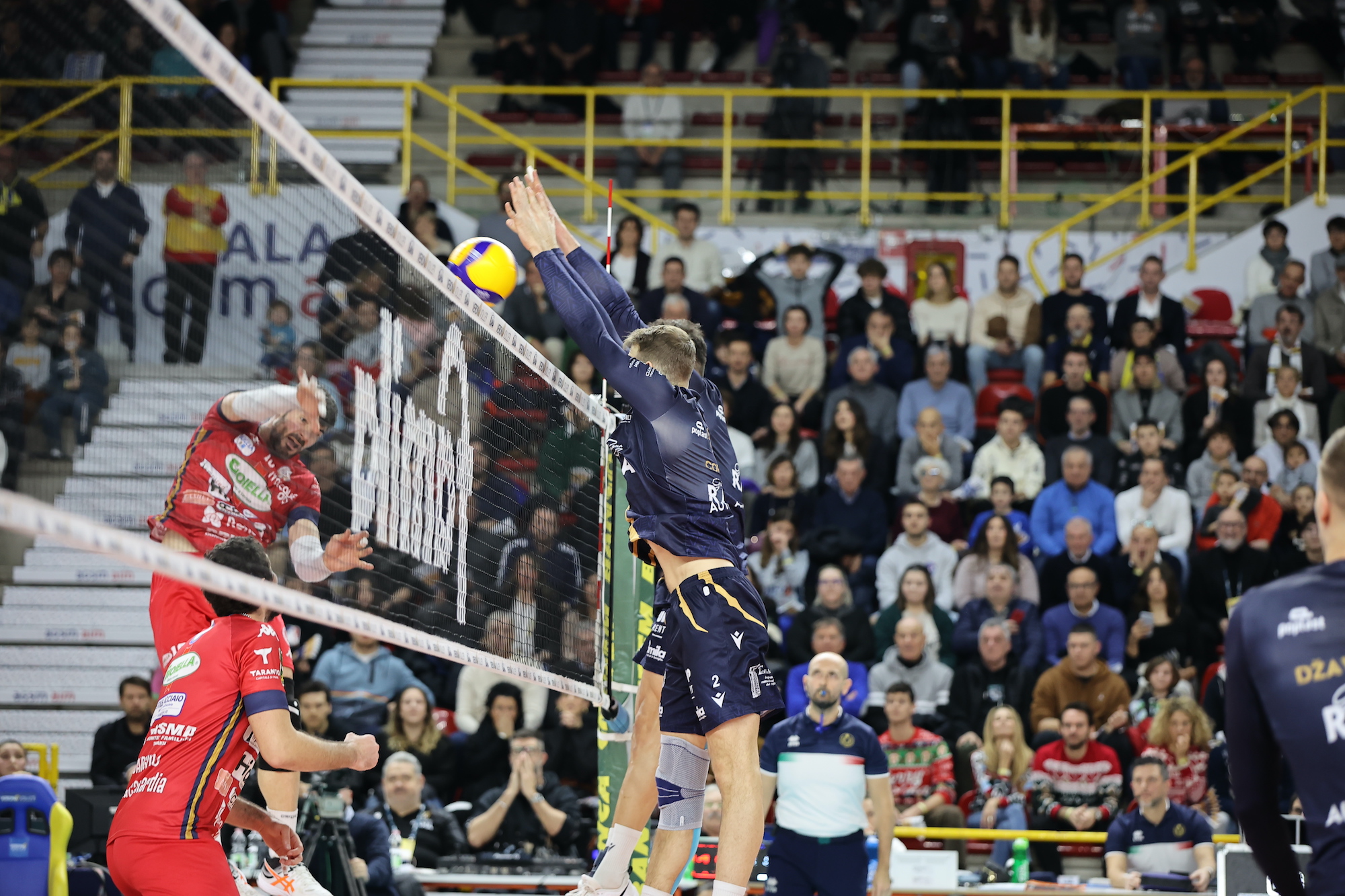 WorldofVolley :: ITA M: Rana Verona's Winning Streak Continues with Fourth Consecutive Victory ...