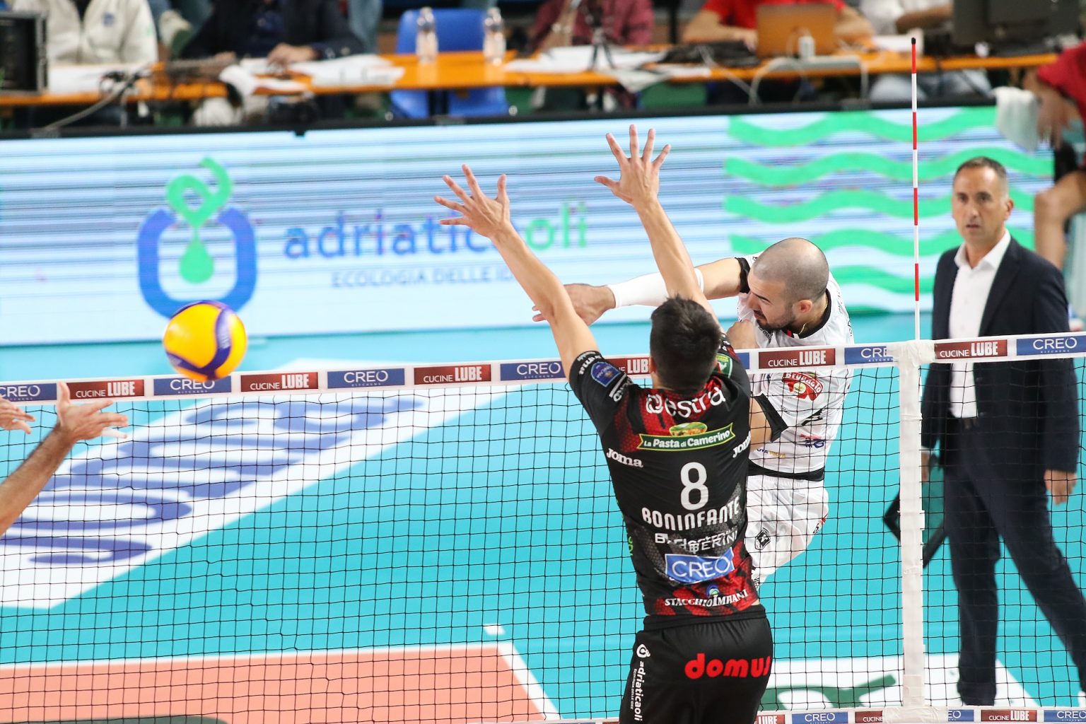 WorldofVolley :: ITA M: Lube Volley Civitanova Starts Strong with 3-1 ...