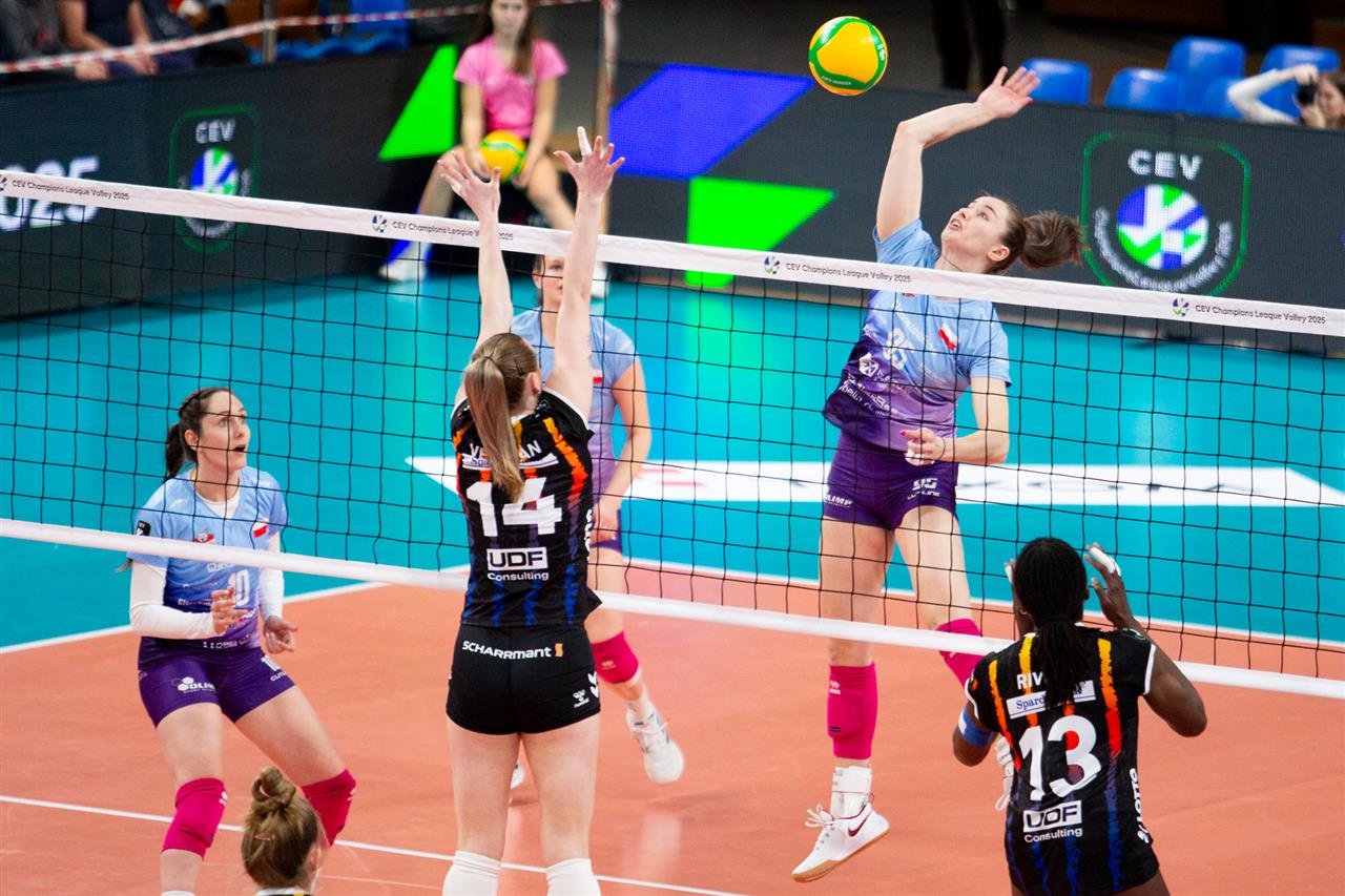 WorldofVolley :: CEV CL W: Developres Rzeszów & Vero Volley Milano ...