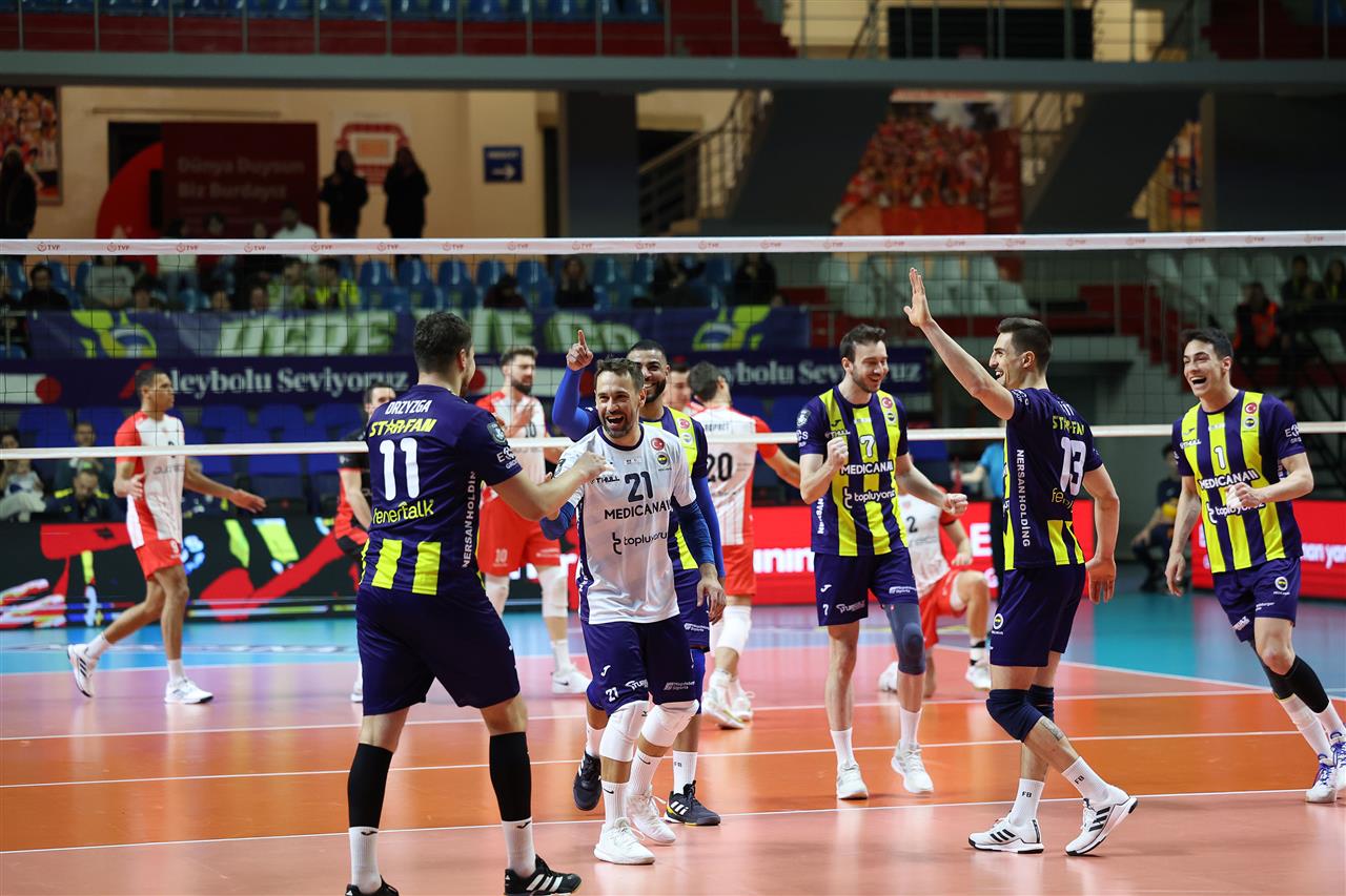 WorldofVolley :: CEV Cup M: Resovia and Ziraat Bankasi Dominate in CEV Cup Quarterfinals ...