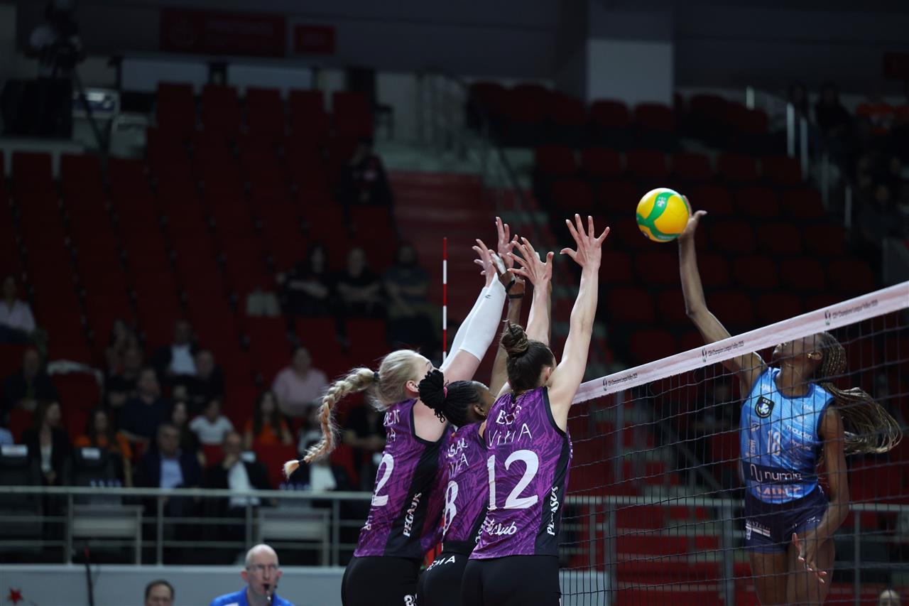 WorldofVolley :: CEV CL W: Vero Volley Milano Sweeps Eczacibasi to ...