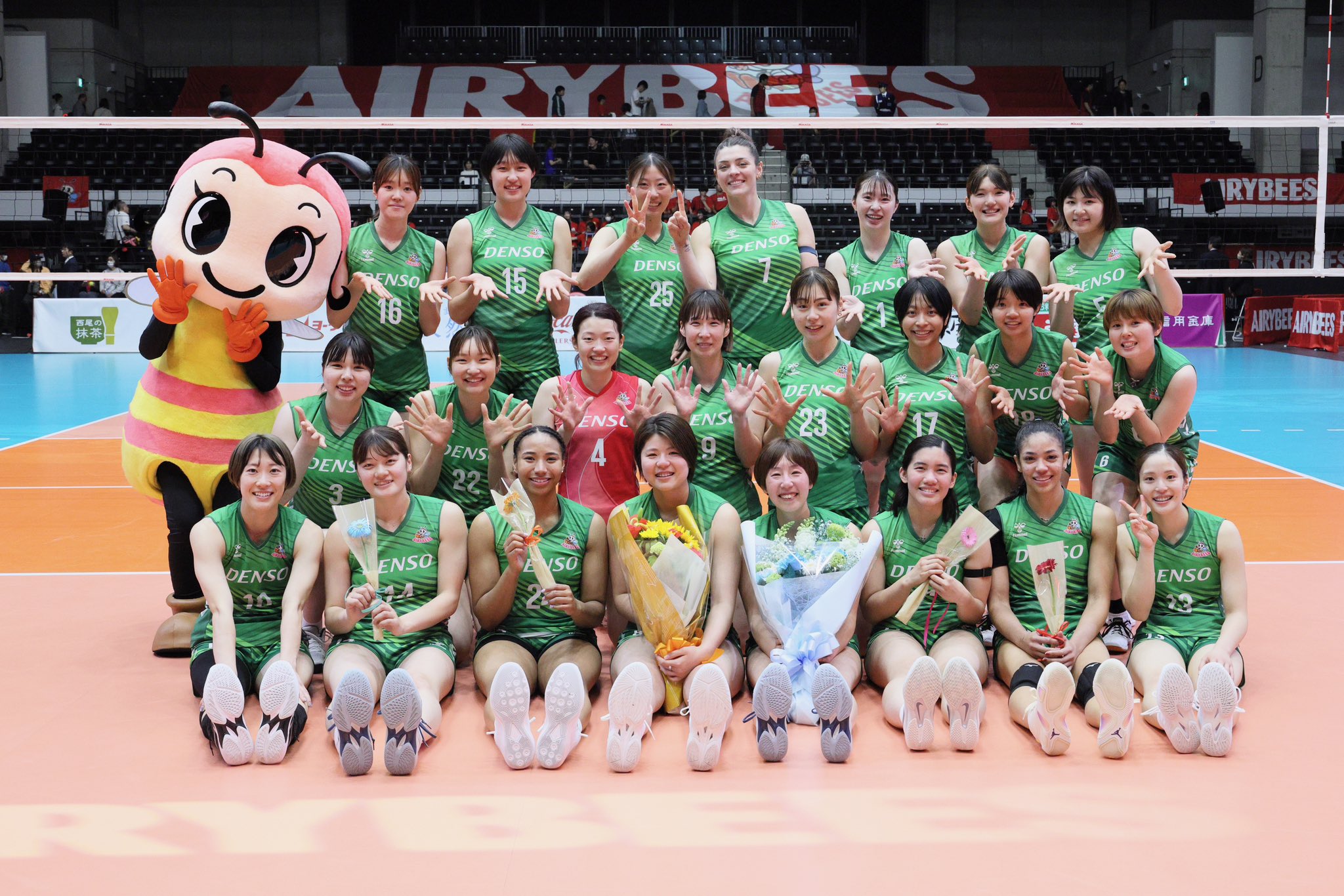 WorldofVolley :: JPN W: Rosamaria Ignites Denso's Semifinal Surge ...