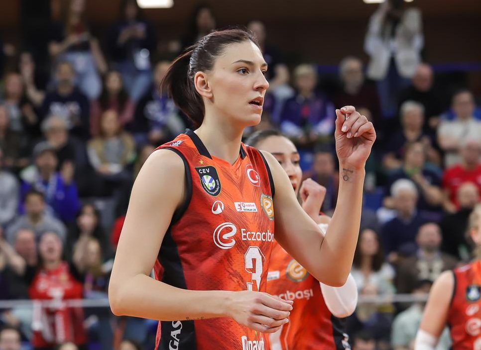 WorldofVolley :: TUR W: Tijana Bošković Injured During Playoff Match ...