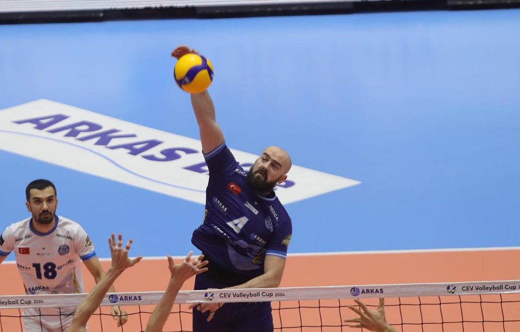 WorldofVolley :: KUW M: Nicholas Hoag and Oliver Venno Sign with Kuwait ...
