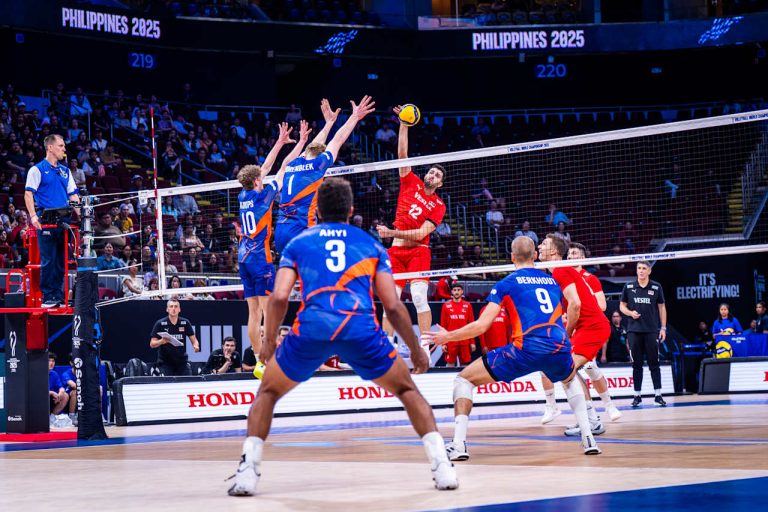 WorldofVolley :: Türkiye Stun Netherlands to Reach Historic World ...