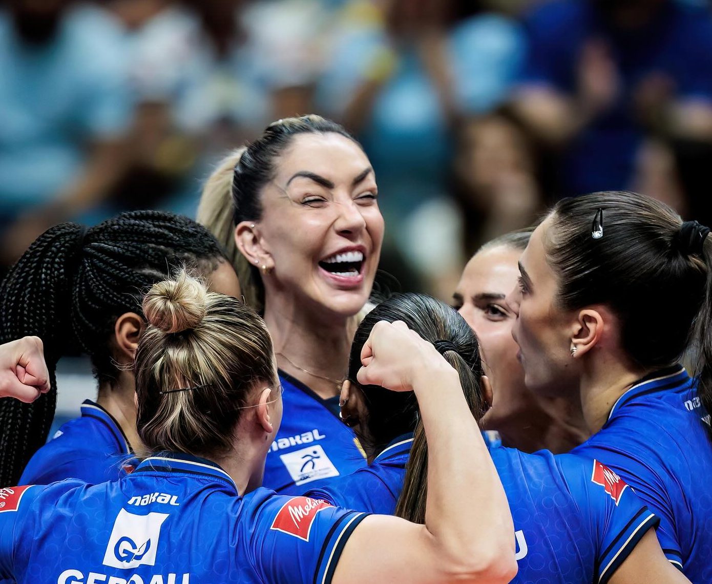 WorldofVolley :: BRA W: Minas Opens Superliga with Confident Win over ...