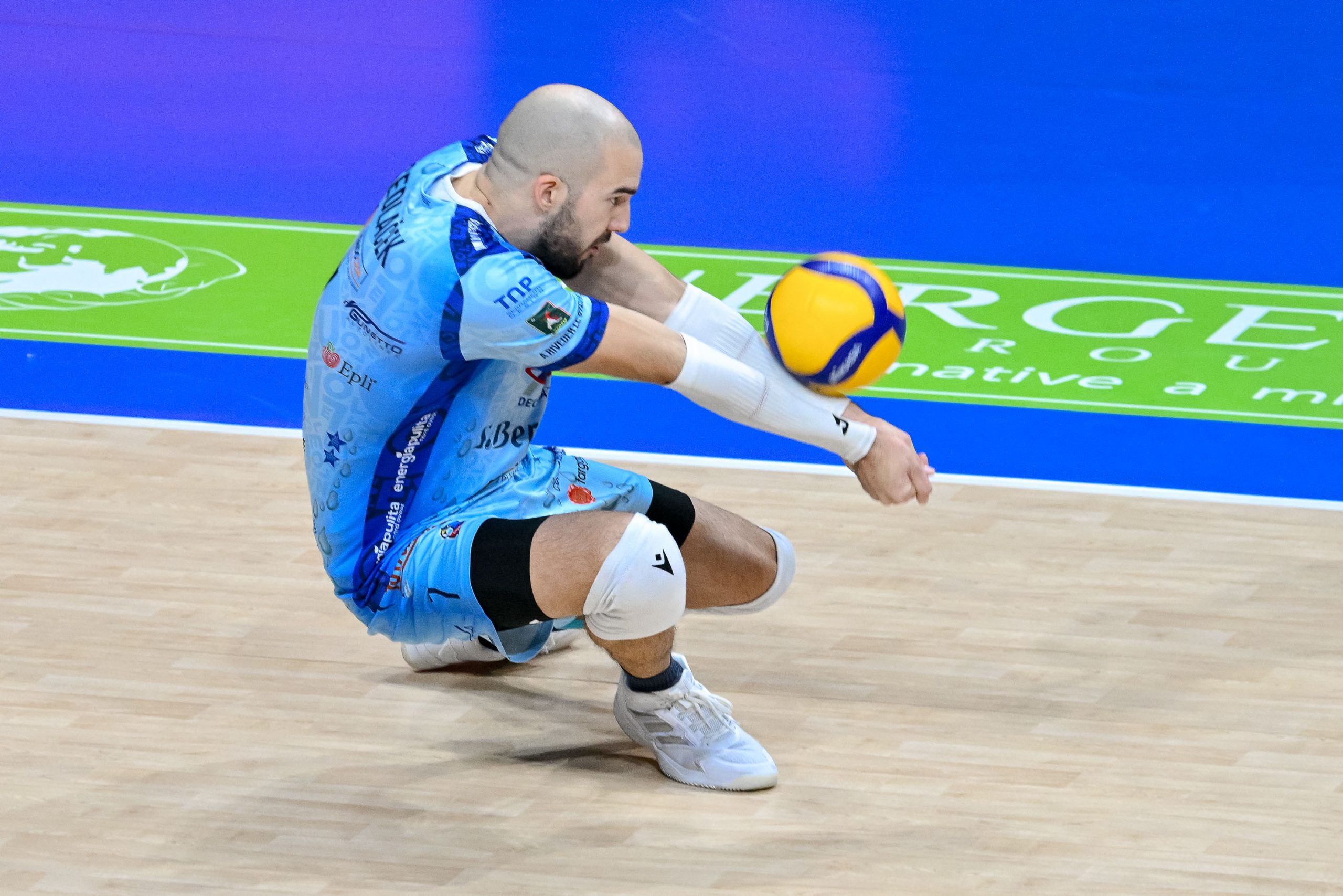 WorldofVolley :: ITA M: Cuneo and Marko Sedlacek Part Ways - WorldOfVolley