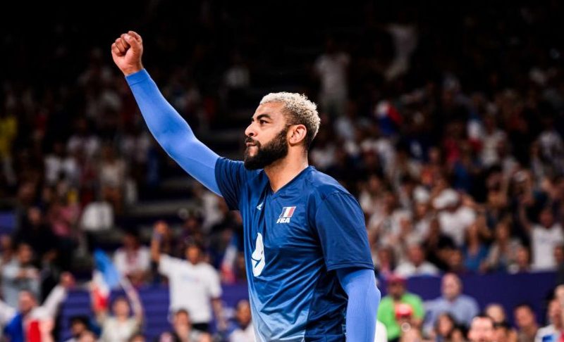 WorldofVolley :: FRA M: Earvin Ngapeth Returns to Tours on Two-Year ...