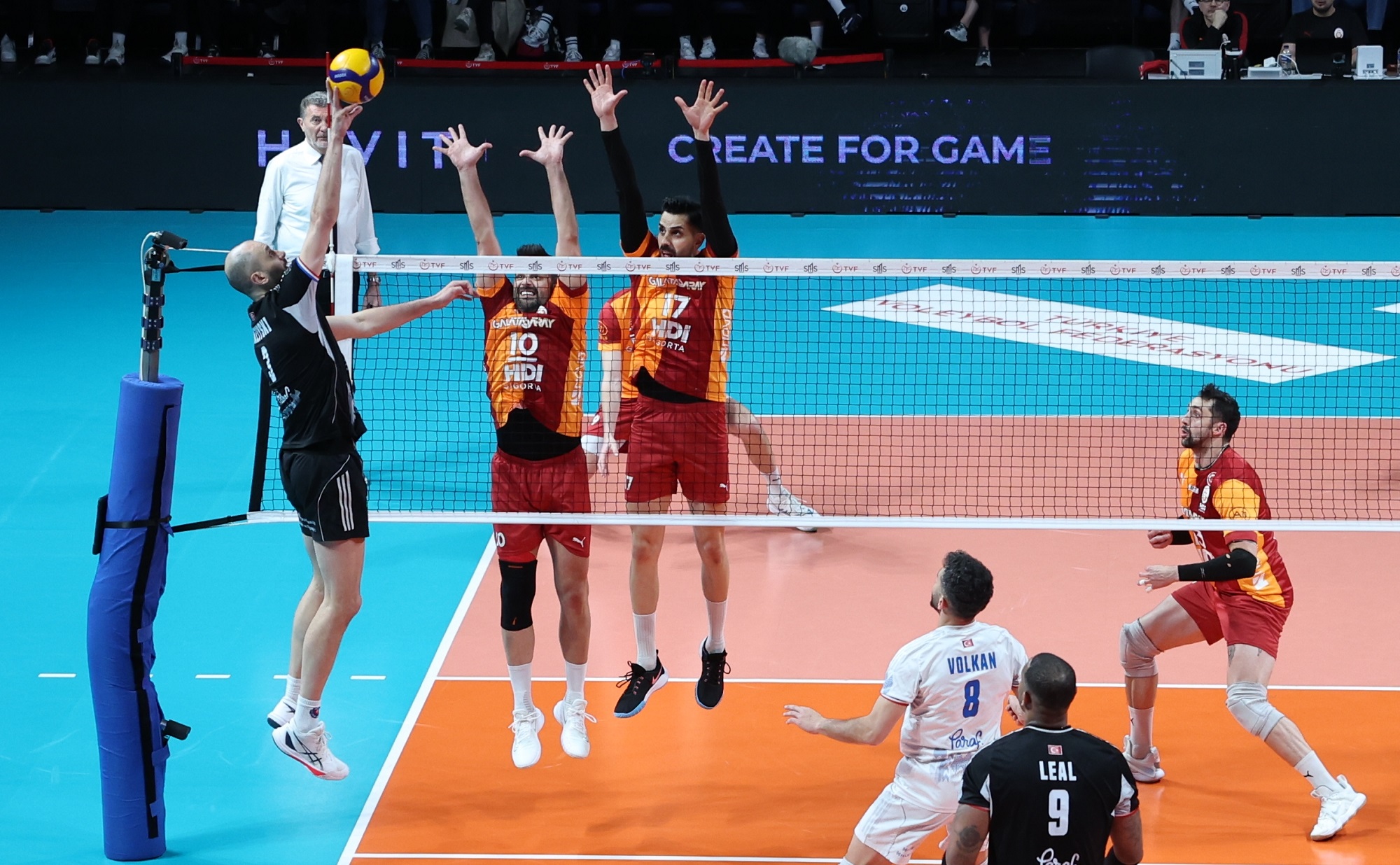 WorldofVolley :: TUR M: Galatasaray and Ziraat Bankkart Set Up Efeler ...